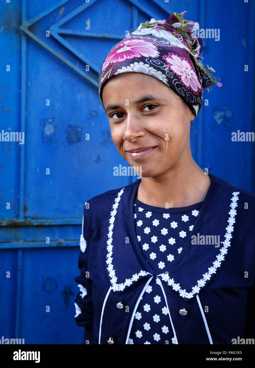 Kurdish clothes hi-res stock photography and images - Alamy