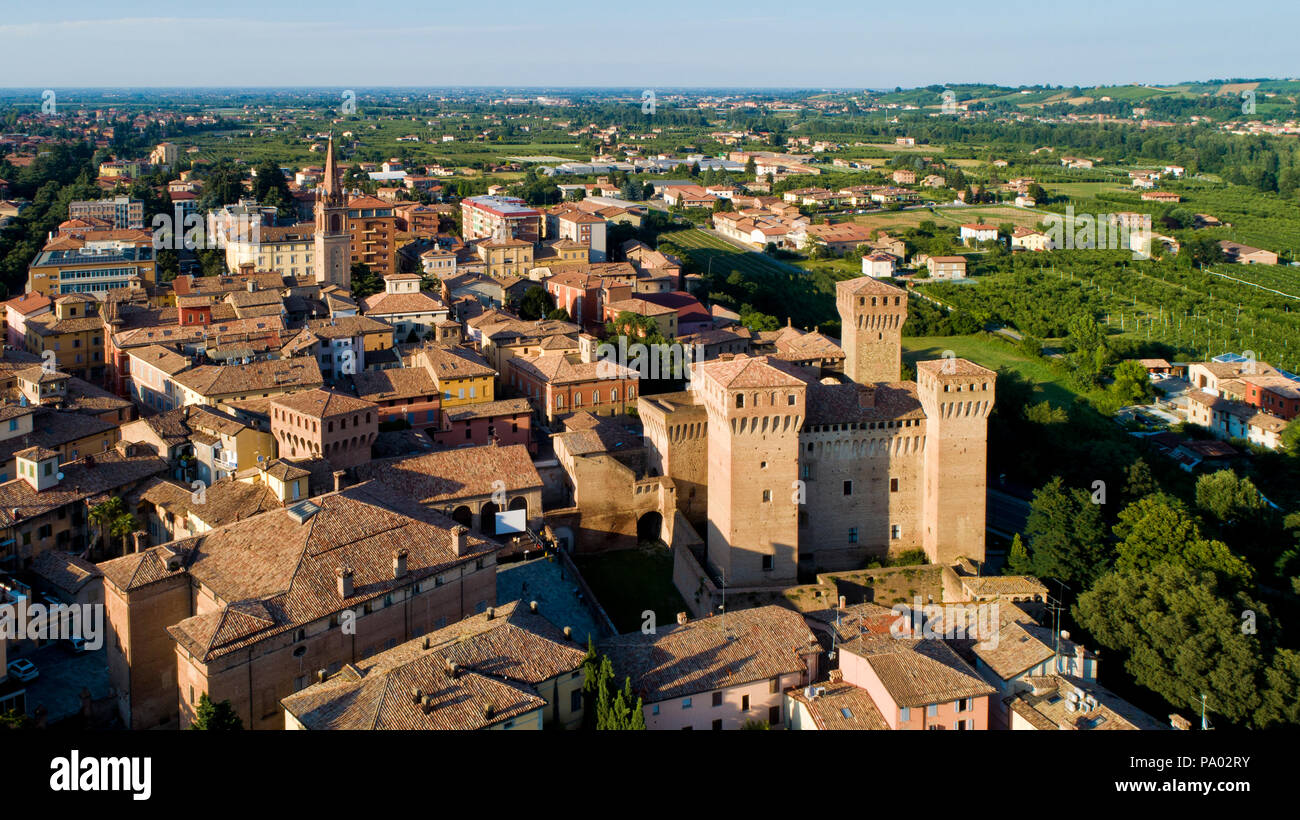 Vignola castle hi-res stock photography and images - Alamy