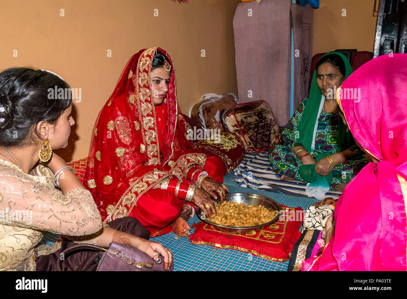 Indian wedding ceremony in village hi-res stock photography and images ...