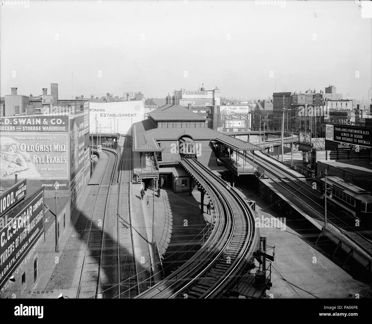 Dudley station boston Black and White Stock Photos & Images - Alamy