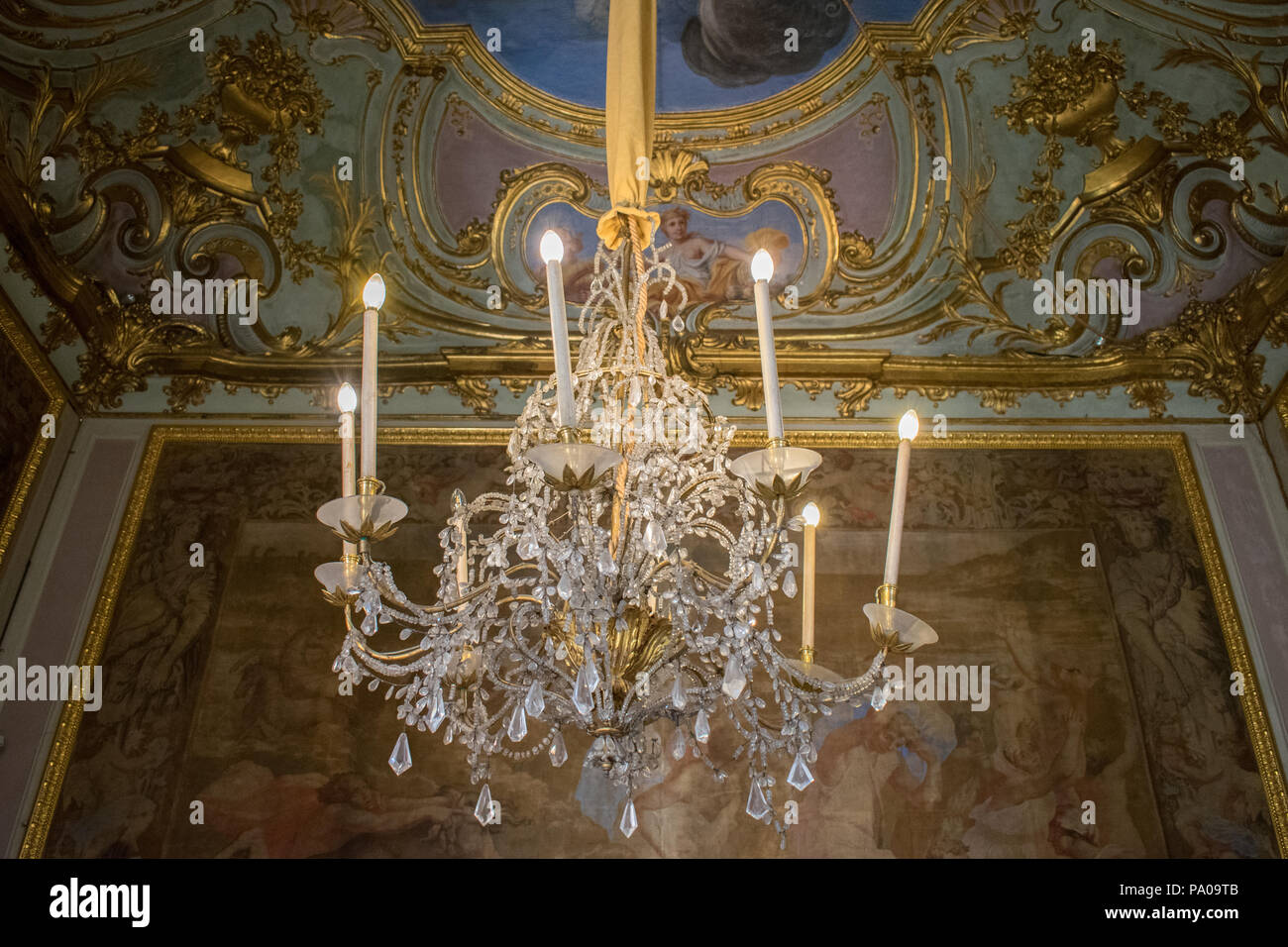 royal palace chandelier Stock Photo - Alamy