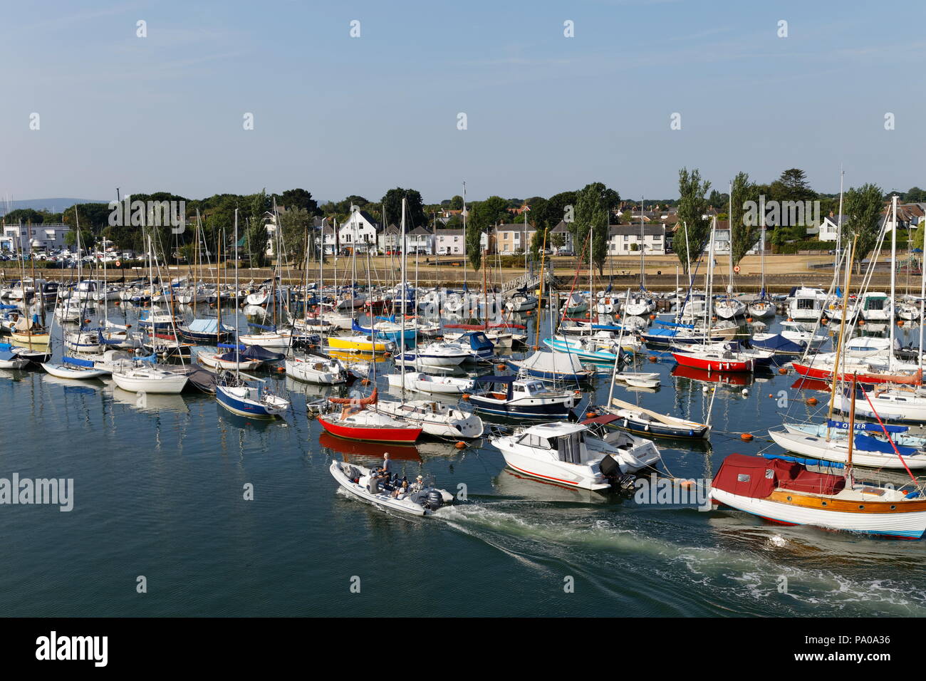 Lymington harbour sailing hi-res stock photography and images - Alamy