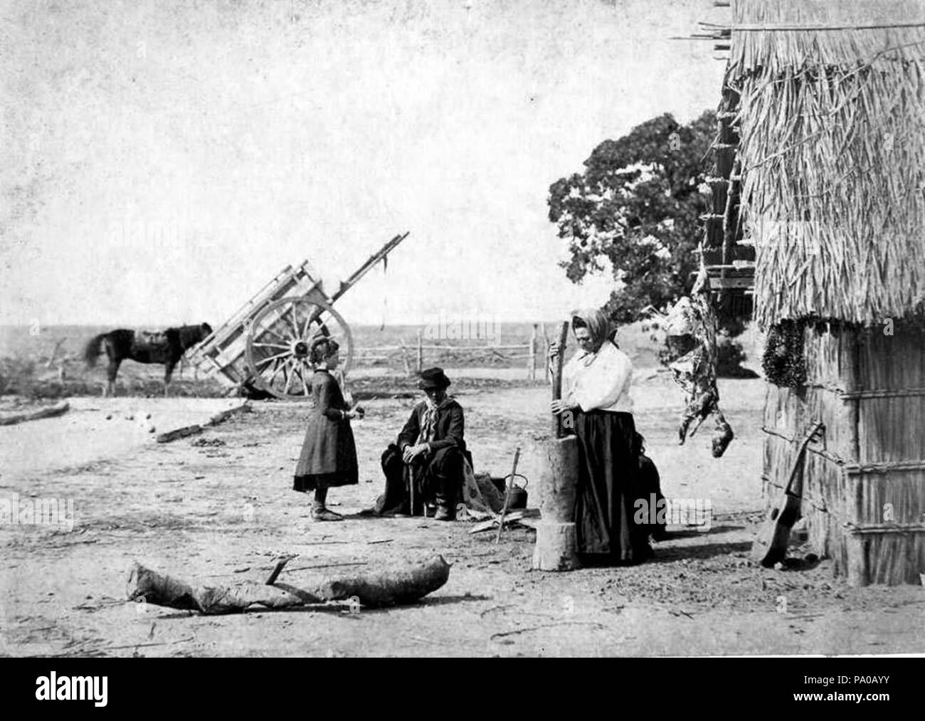 Familia rural hi-res stock photography and images - Alamy