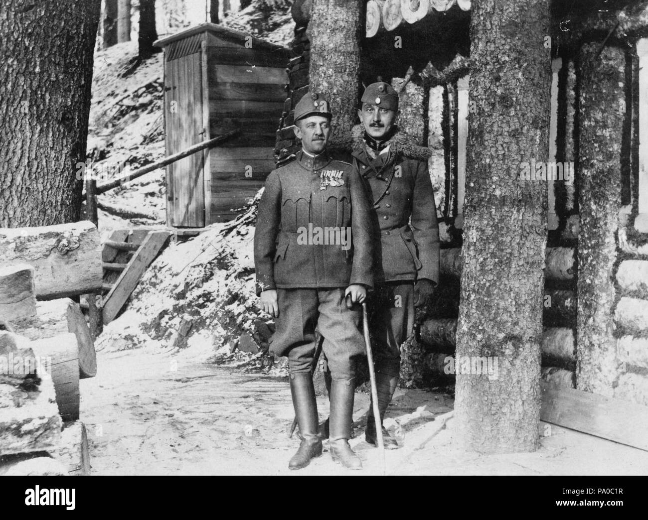 Men uniform walking hi-res stock photography and images - Alamy