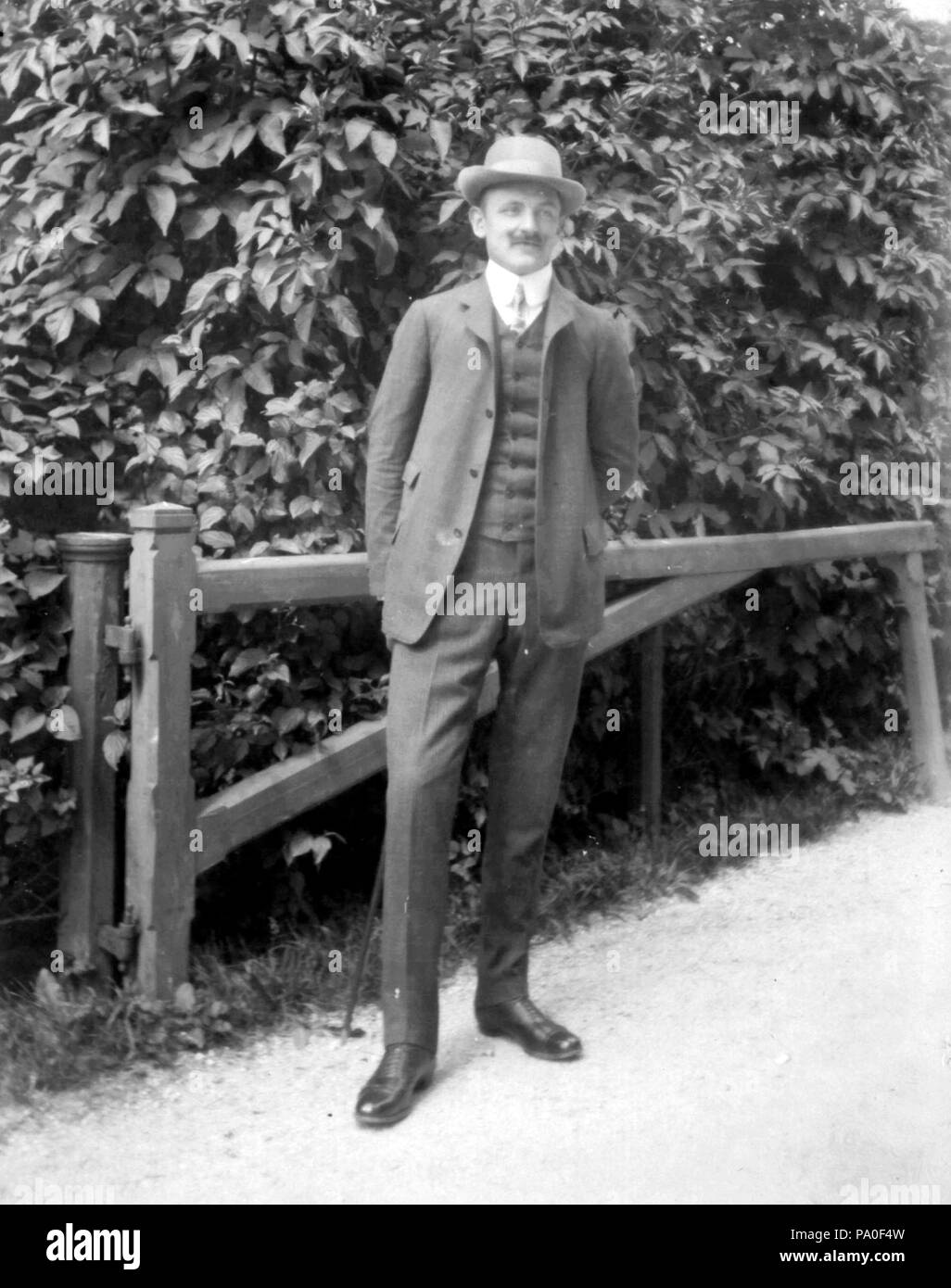 Cultural garden moment Black and White Stock Photos & Images - Alamy