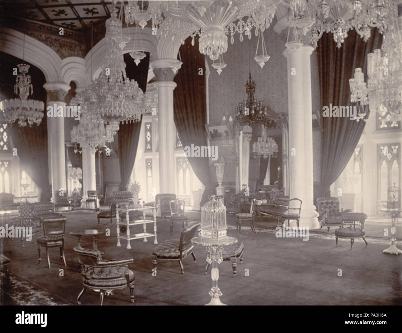 Durbar hall mysore palace hi-res stock photography and images - Alamy