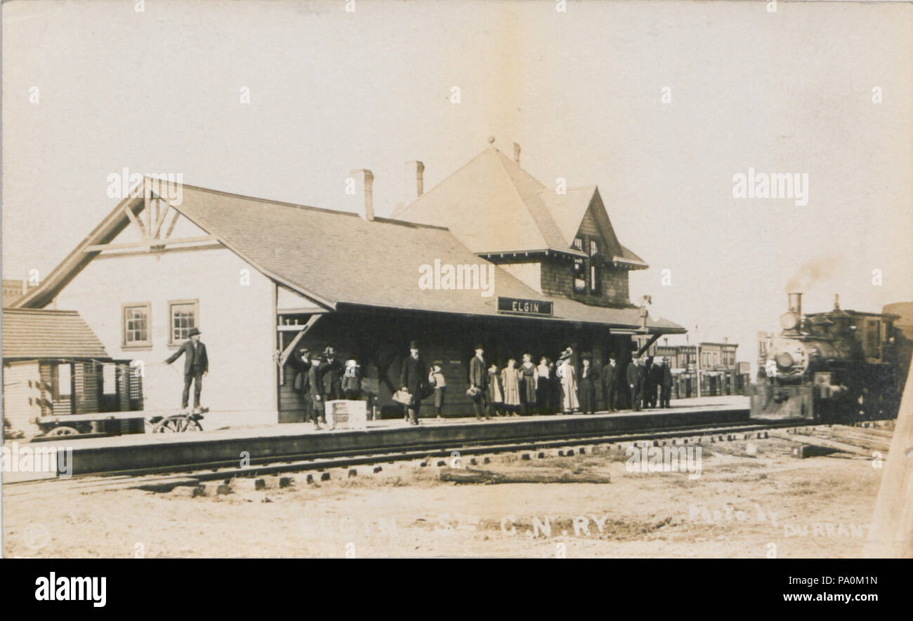 Elgin station hi-res stock photography and images - Alamy