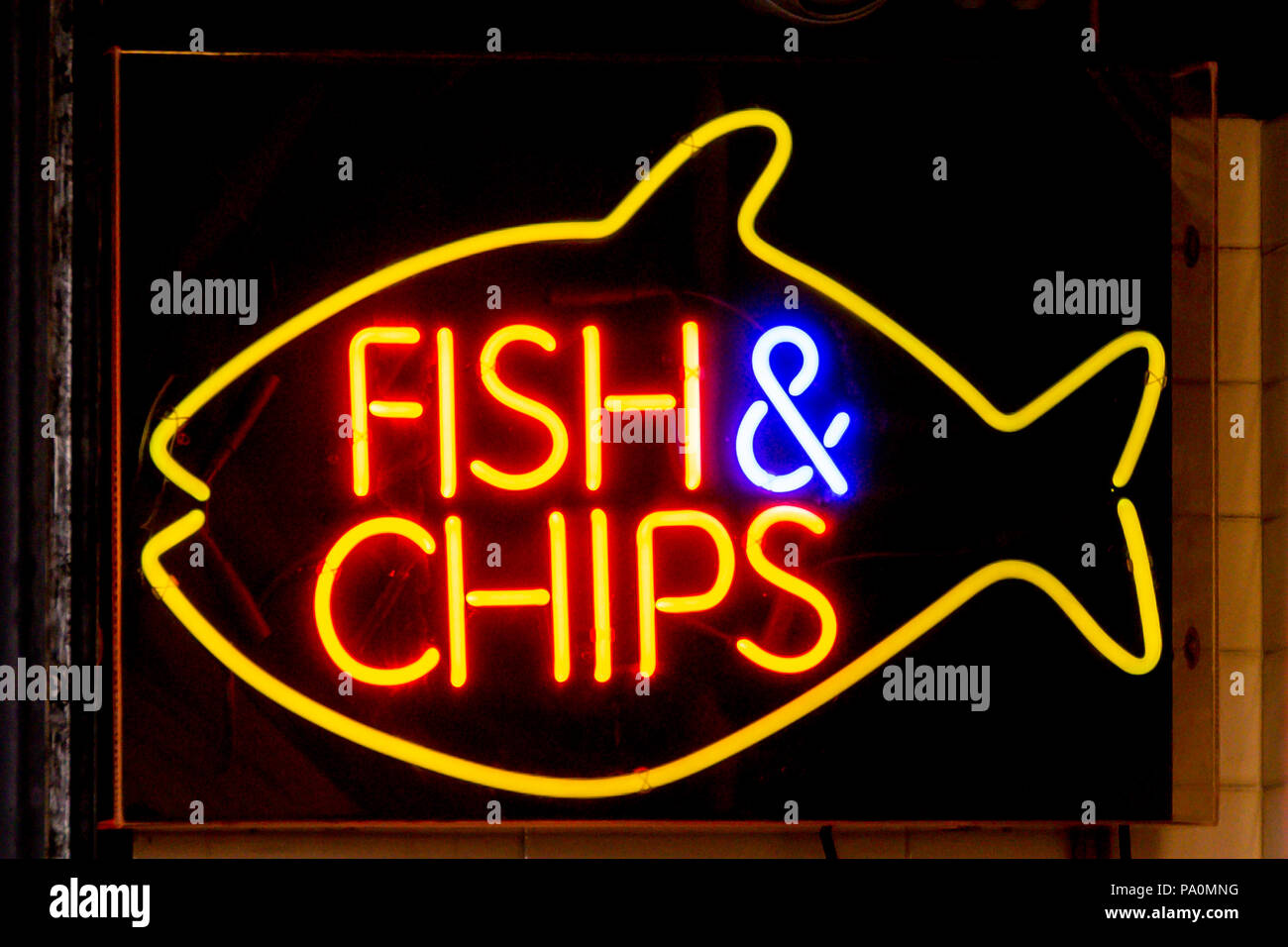 Fish and chips neon sign hi-res stock photography and images - Alamy