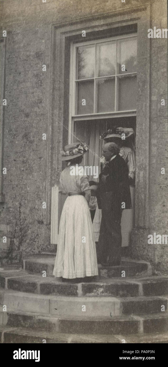 Ottoline hi-res stock photography and images - Alamy