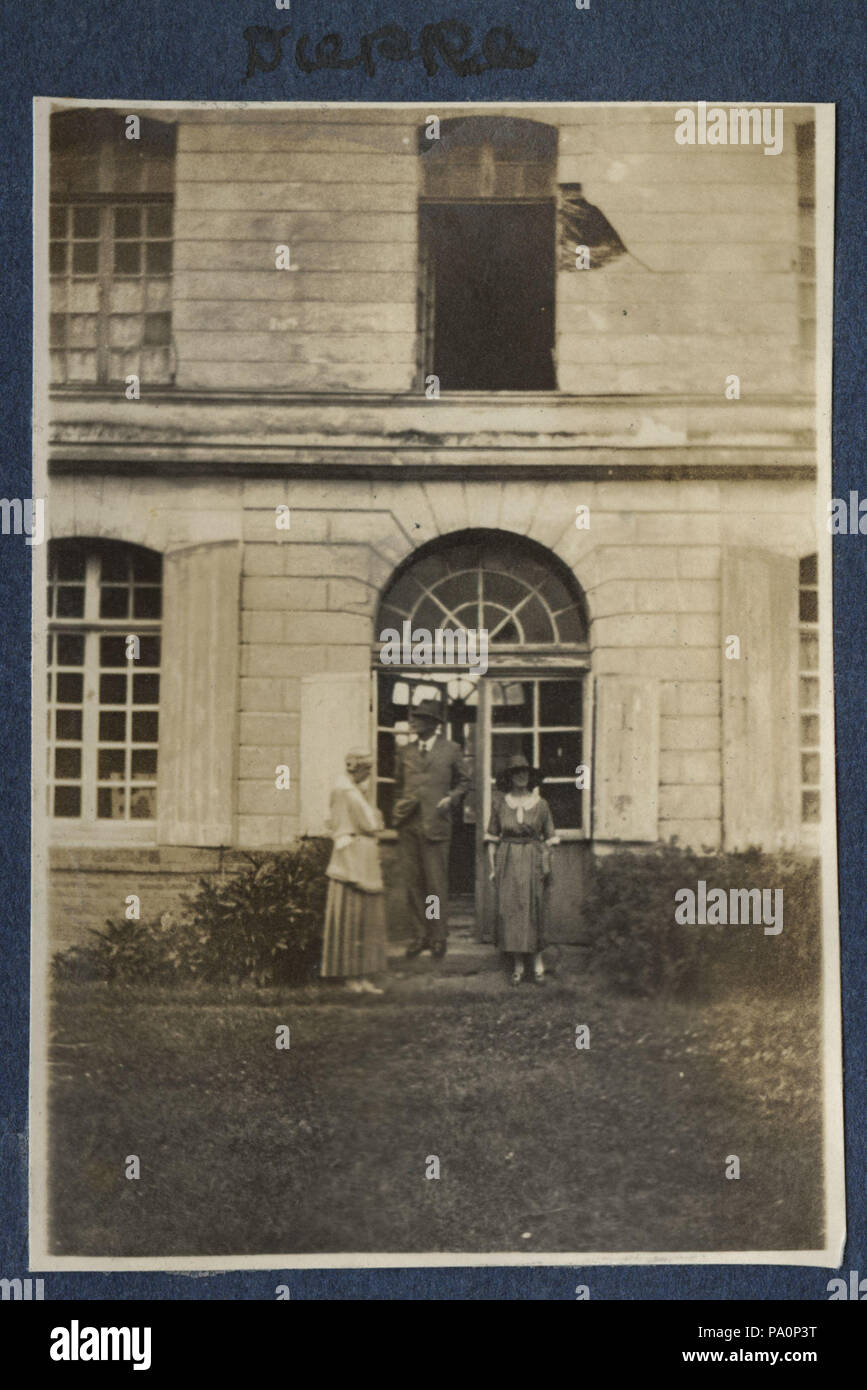 628 Ethel Sands; Lord Henry Cavendish-Bentinck; Lady Ottoline Morrell ...