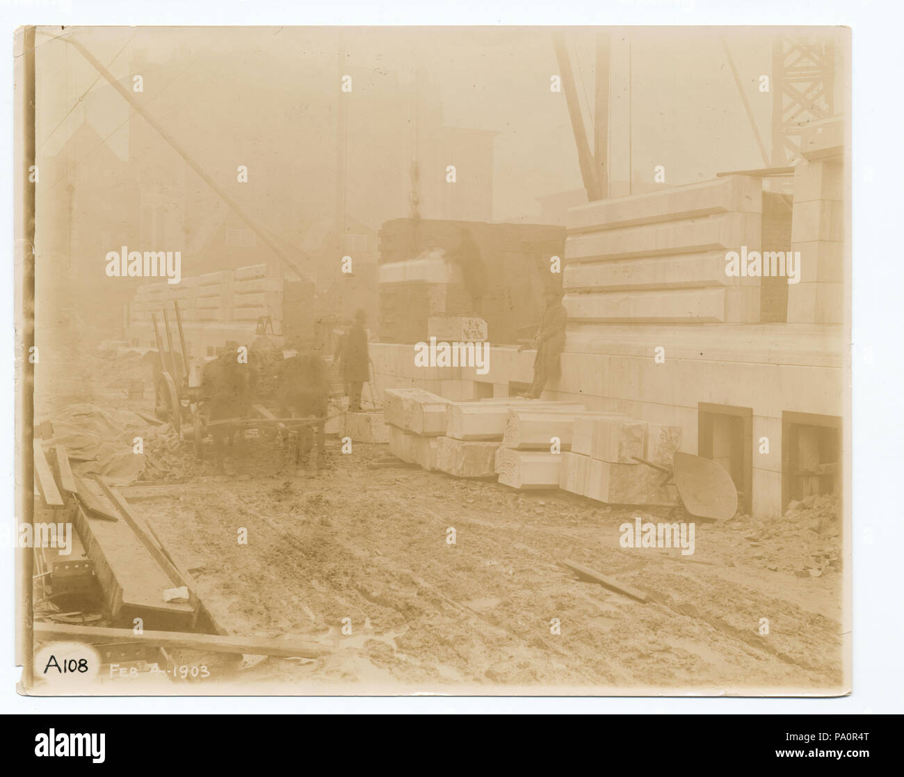 633 Exterior marble work - construction of the north facade (NYPL ...