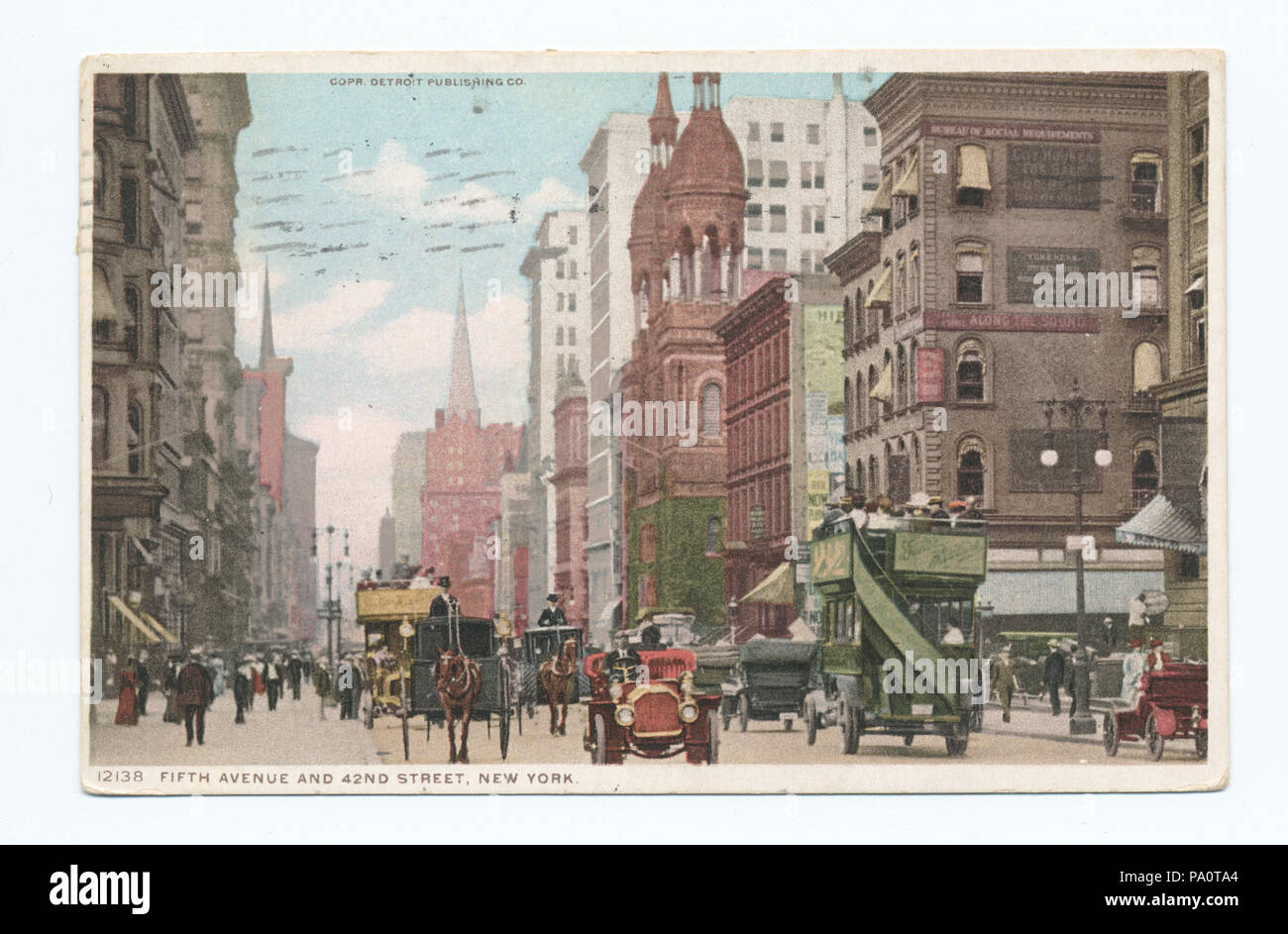42nd and fifth avenue hi-res stock photography and images - Alamy