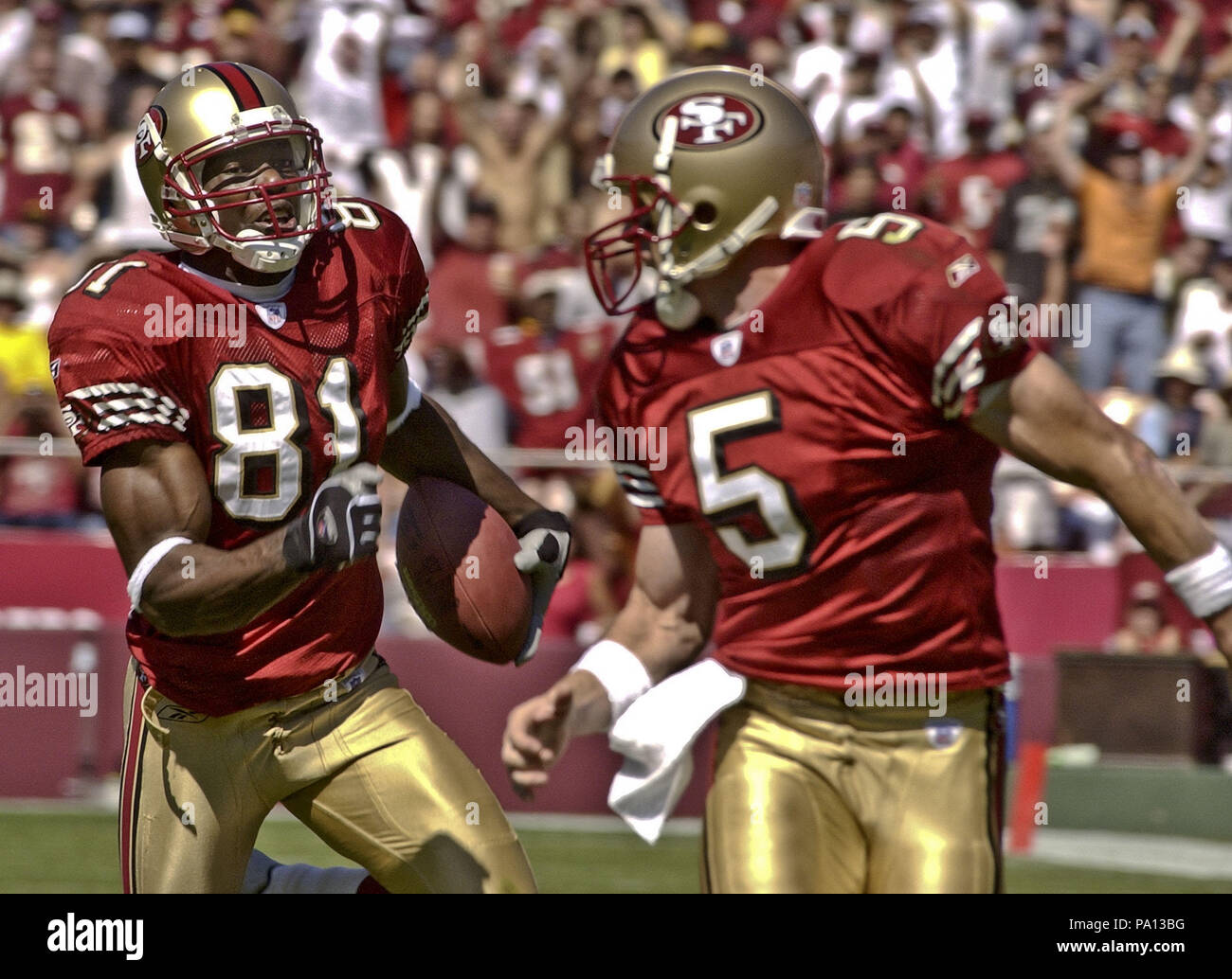 Nfl football player terrell owens hi-res stock photography and images ...