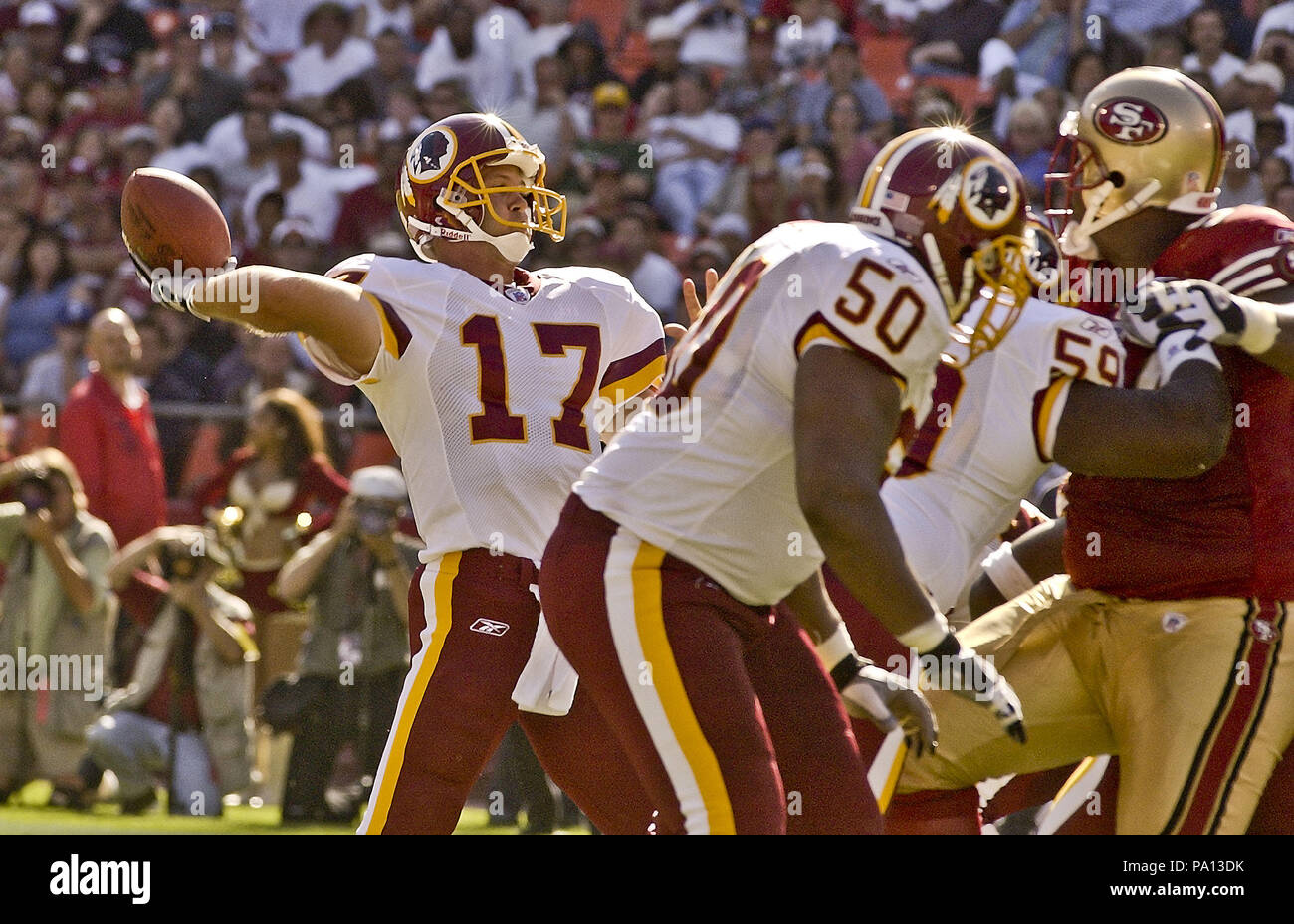 Washington redskins helmet hi-res stock photography and images - Alamy