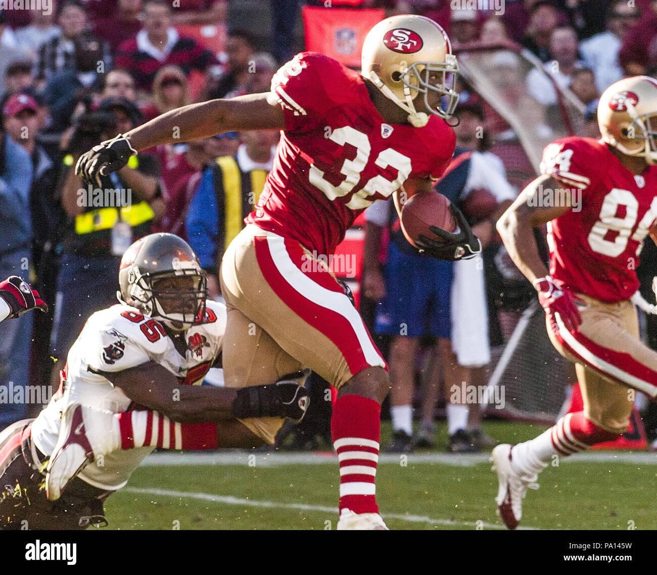 Derrick brooks buccaneers hi-res stock photography and images - Alamy