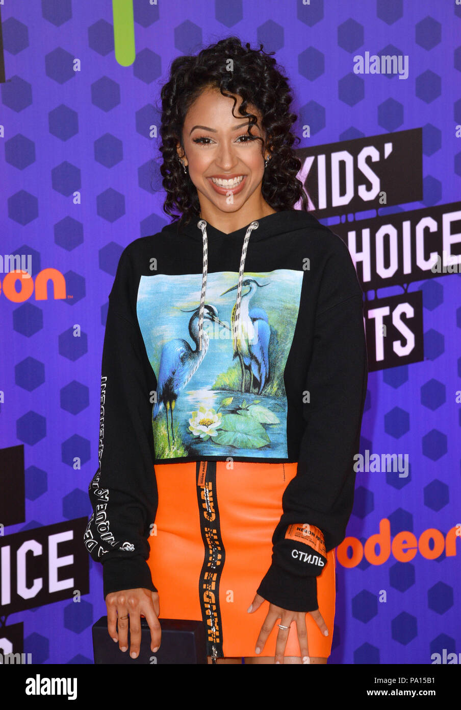 Santa Monica, California, USA. 19th July, 2018. Liza Koshy at the Nickelodeon Kids' Choice ...