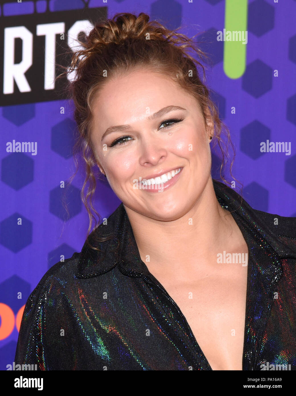 Ronda rousey red carpet hi-res stock photography and images - Alamy