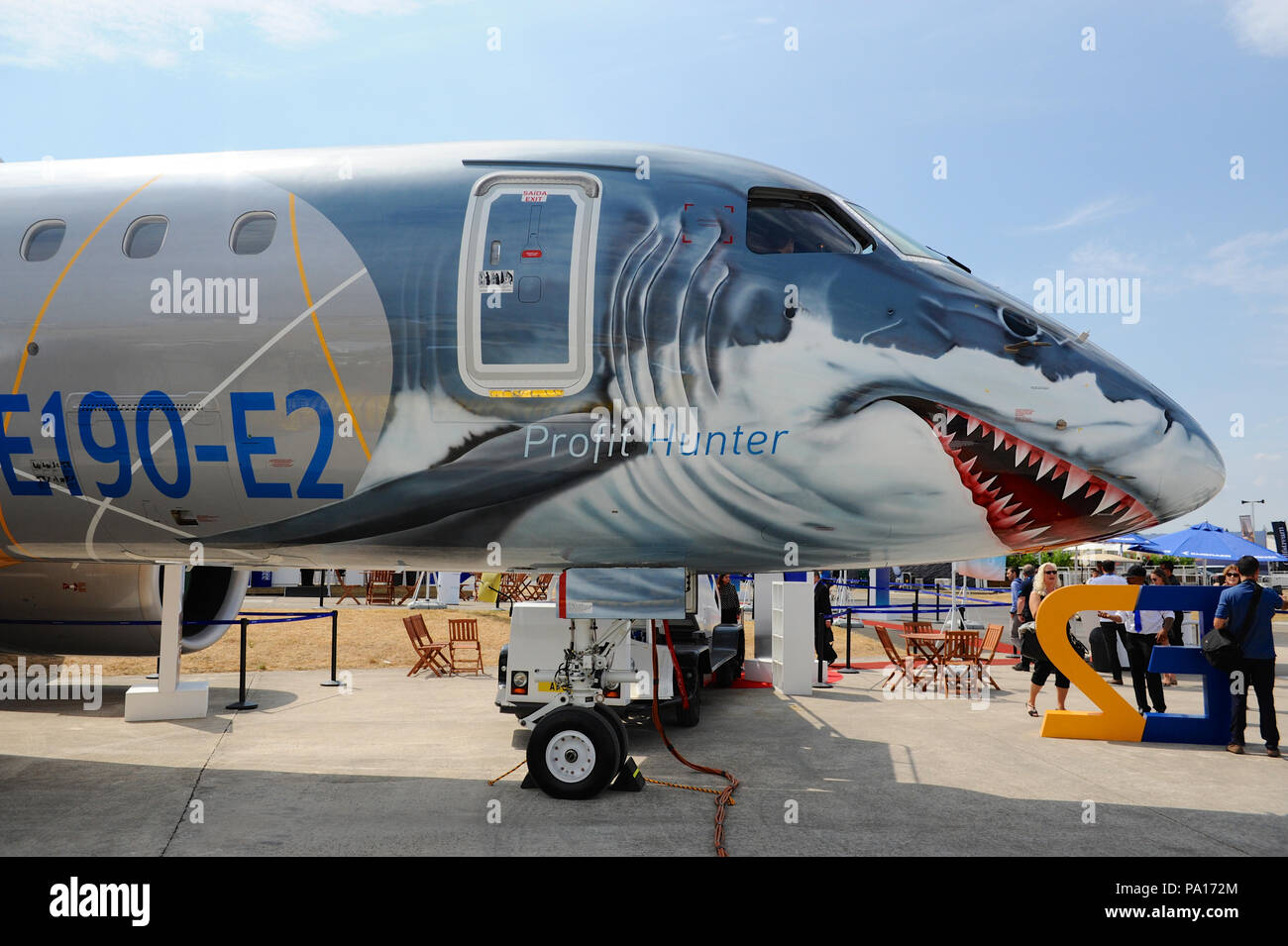 Embraer e190 e2 airliner hi-res stock photography and images - Alamy
