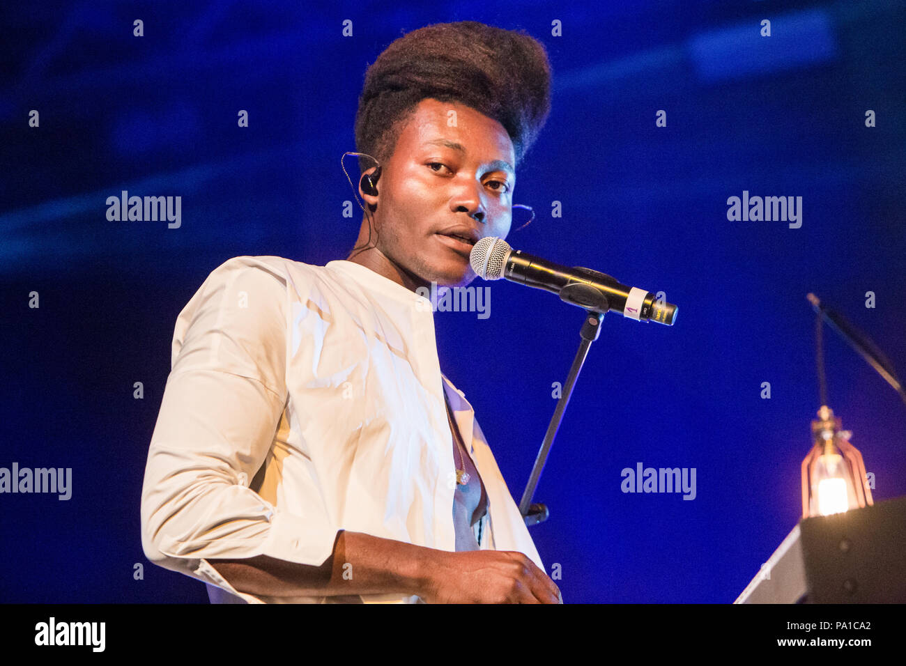 I tell you what hi-res stock photography and images - Alamy