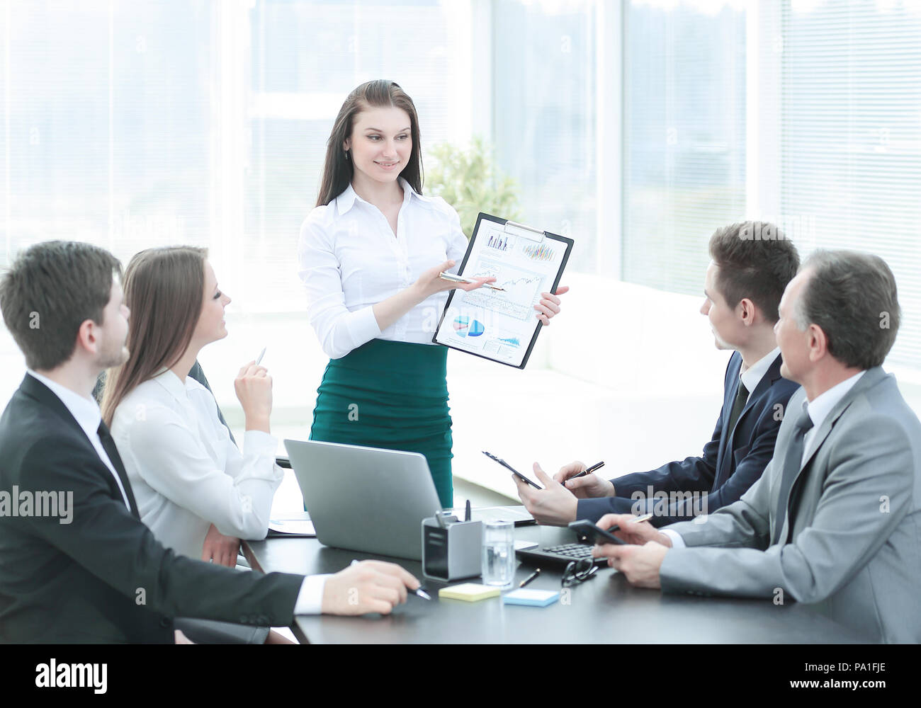 Offering ideas startup project hi-res stock photography and images - Alamy