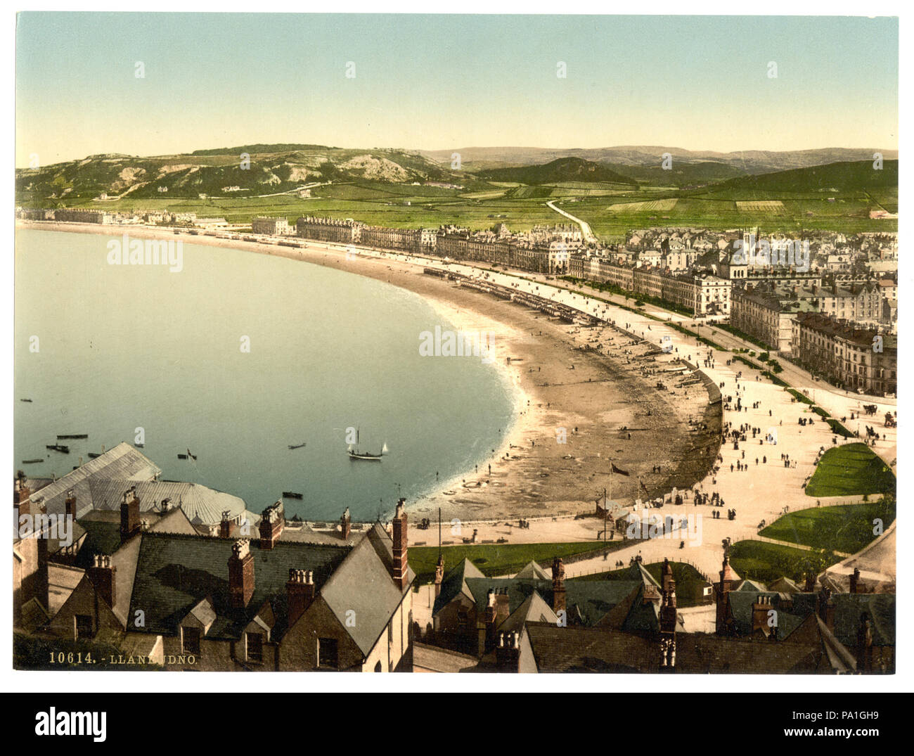 Llandudno 20th century hi-res stock photography and images - Alamy