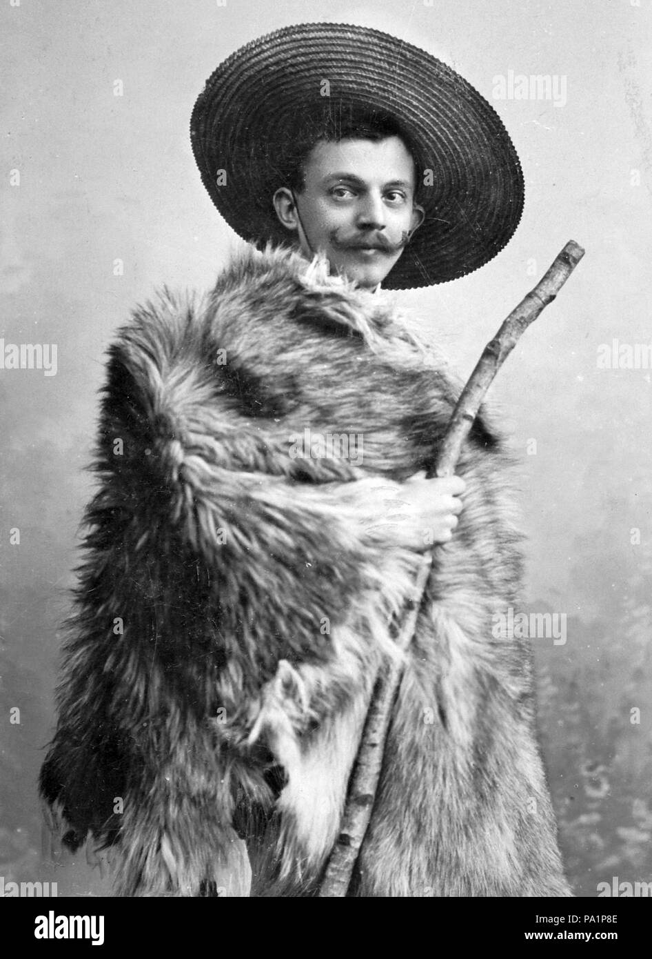 352 Costume, fur coat, straw hat, moustache, shepherd's crook Fortepan ...