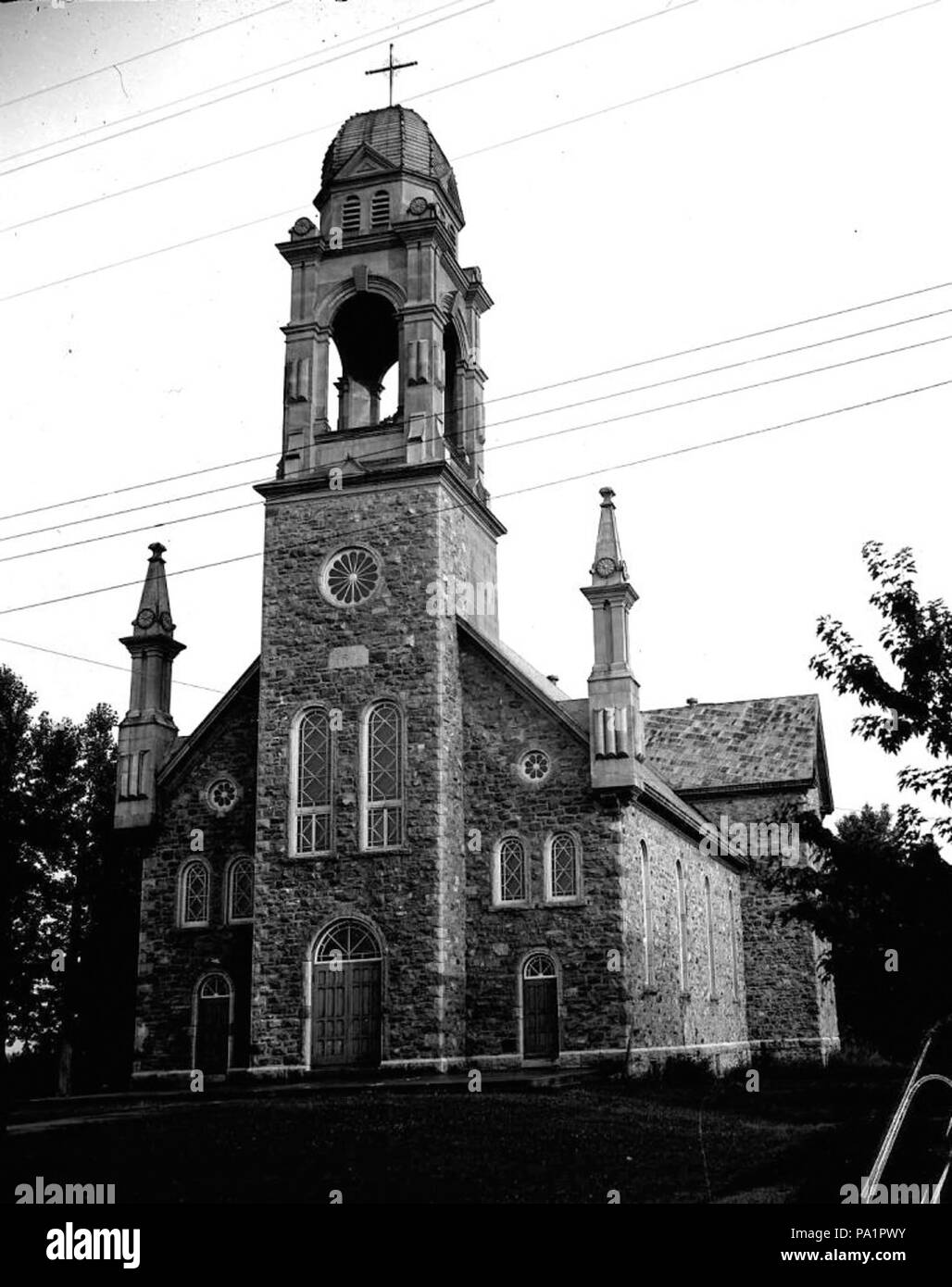 337 Église Saint-Fidèle de Fassett BAnQ P174S4P352 Stock Photo - Alamy