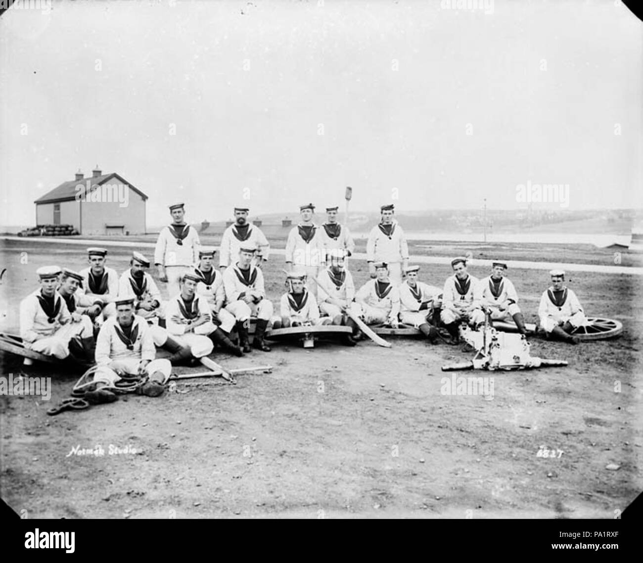 Hms scotia Black and White Stock Photos & Images - Alamy
