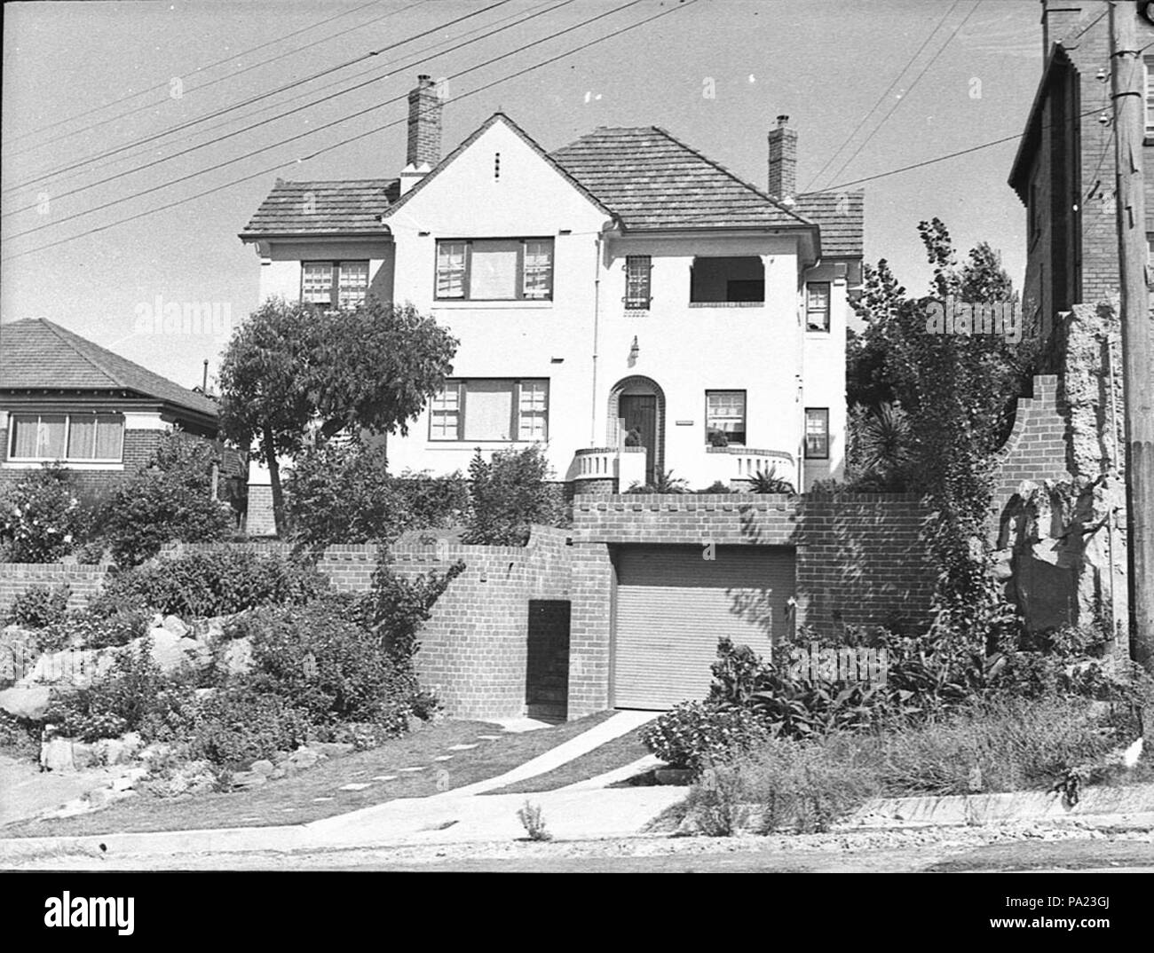 Ashton building Black and White Stock Photos & Images - Alamy