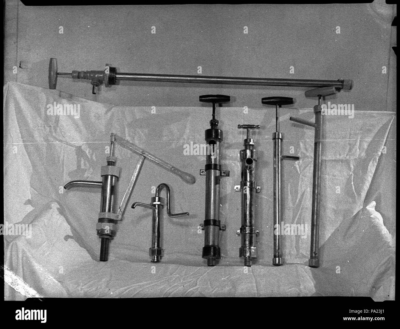 Science laboratory equipment Black and White Stock Photos & Images - Alamy