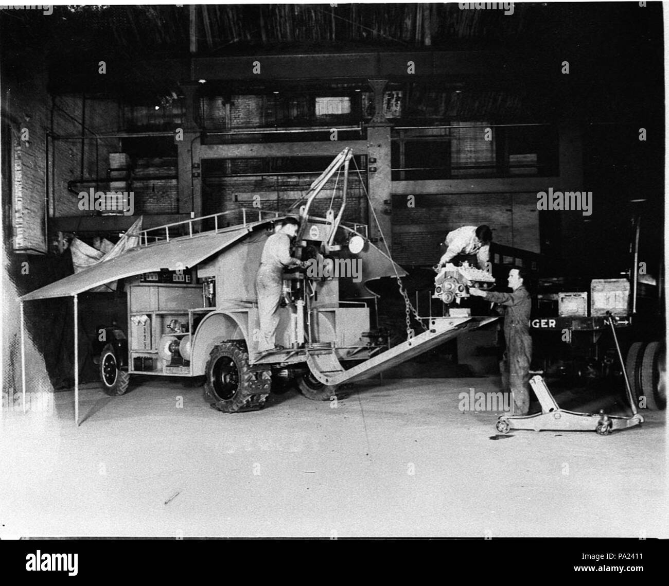 1920s crane Black and White Stock Photos & Images - Alamy