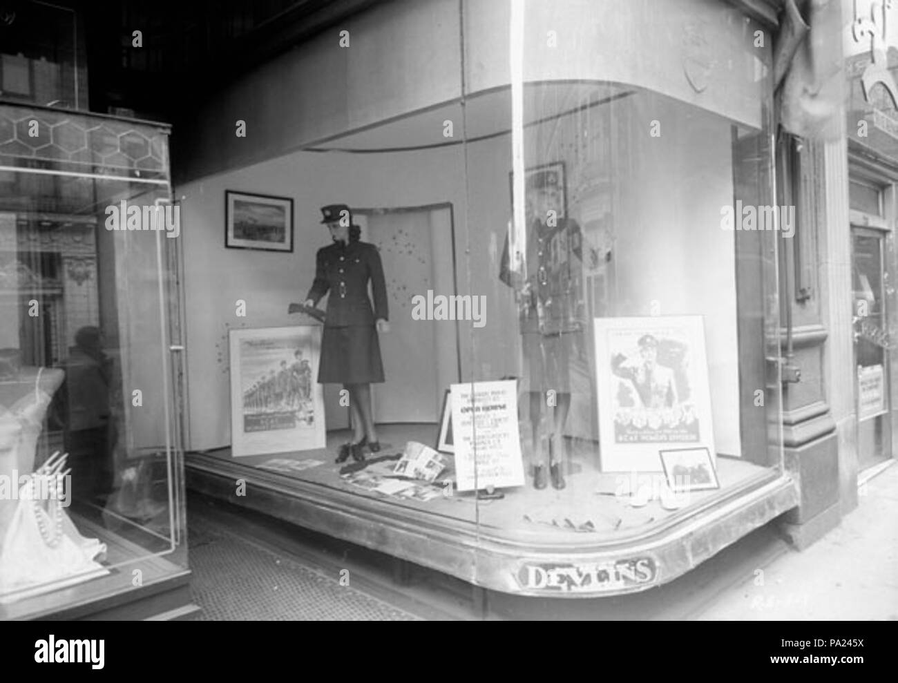 Uniform uniforms womens Black and White Stock Photos & Images - Alamy