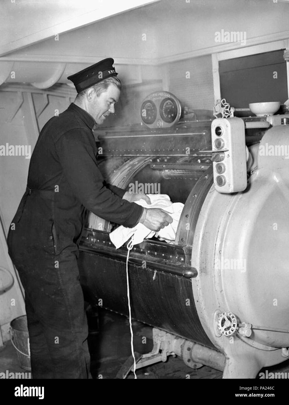 Military laundry service hi-res stock photography and images - Alamy