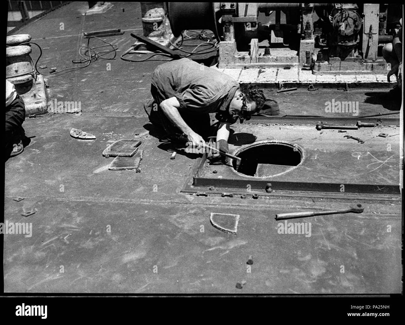 Newcastle dockyard hi-res stock photography and images - Alamy