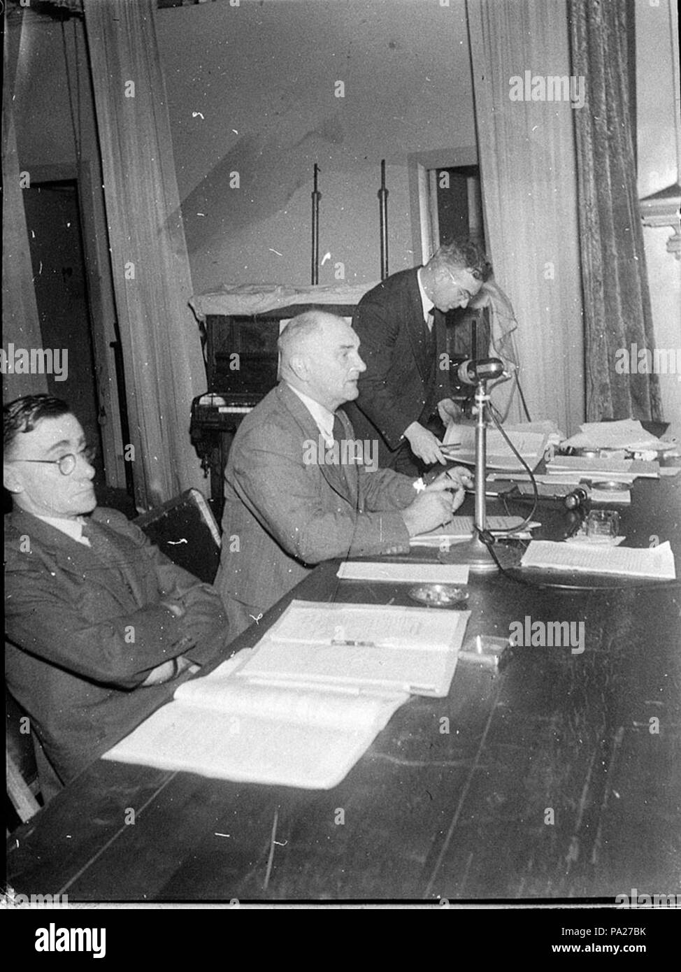 Business conference networking Black and White Stock Photos & Images ...