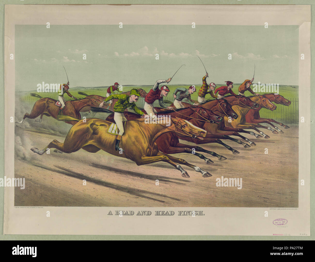 Race with close finish hi-res stock photography and images - Alamy
