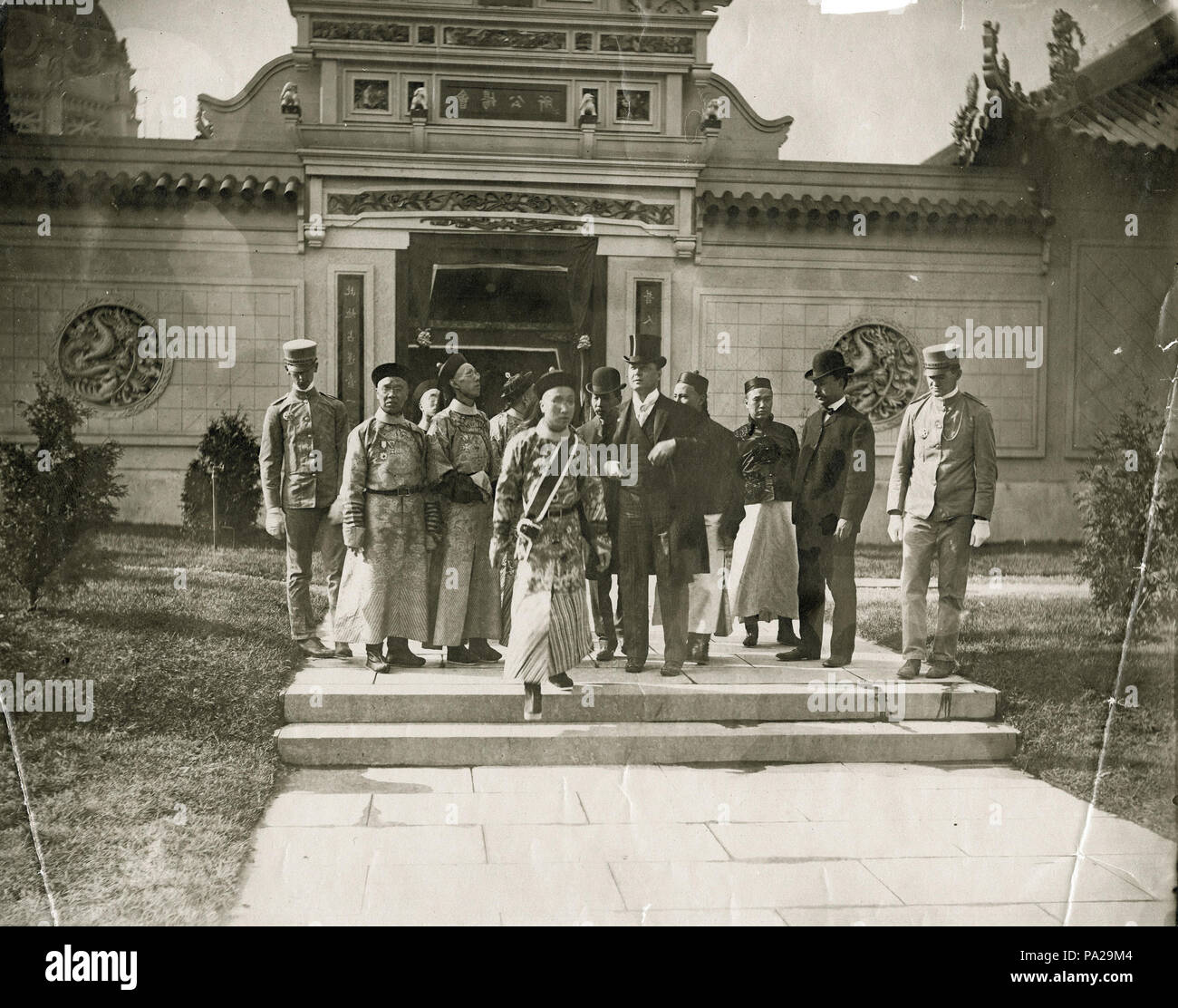 306 Chinese officials visiting the Chinese Pavilion at the 1904 World's ...