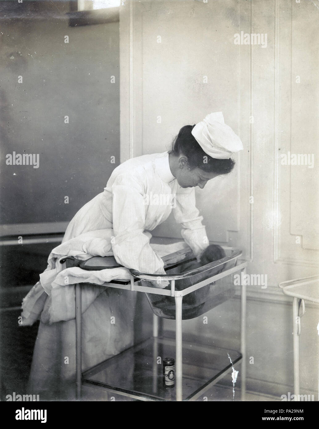 Infant incubator world's fair hi-res stock photography and images - Alamy