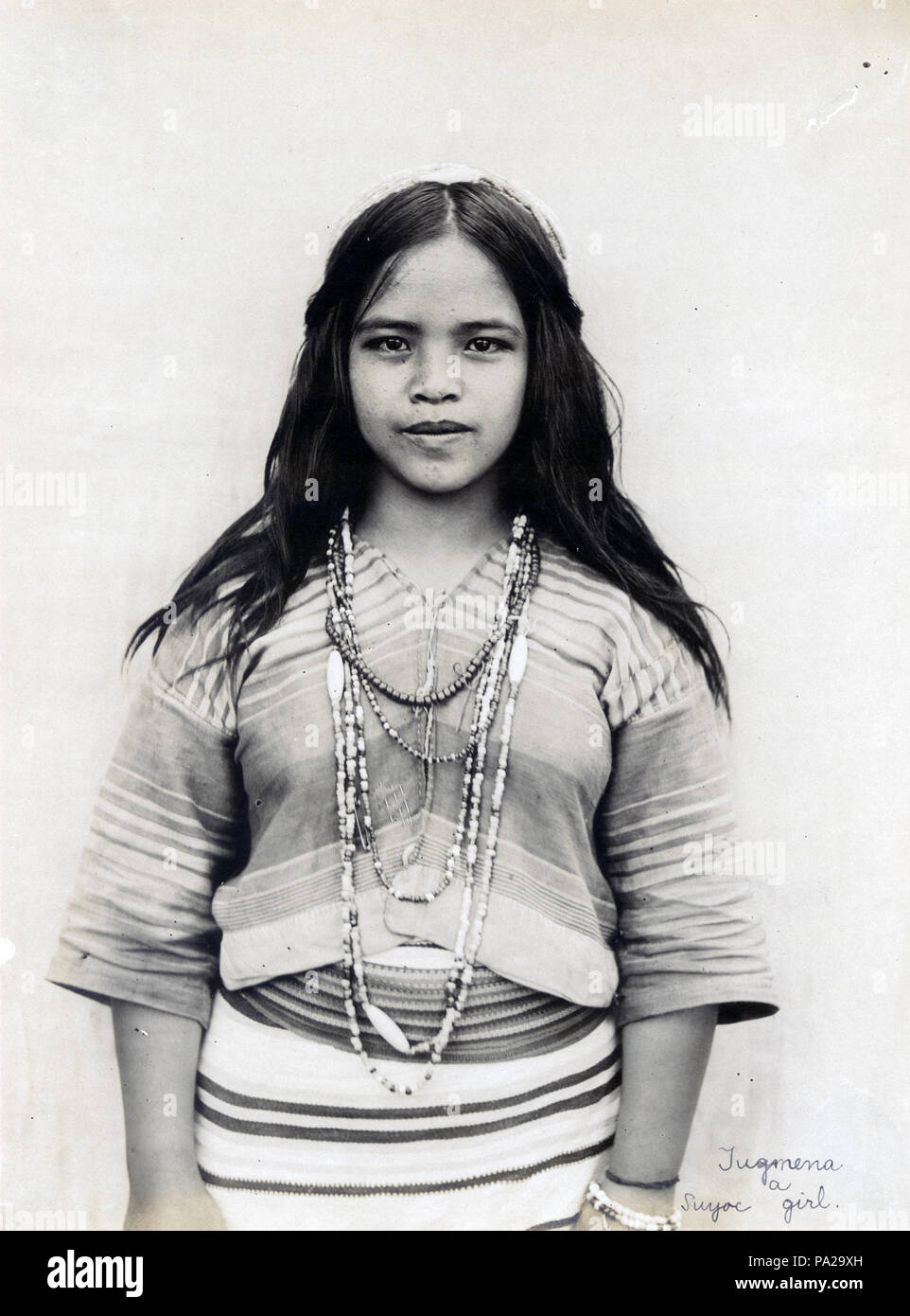 Native philippine girl hi-res stock photography and images - Alamy