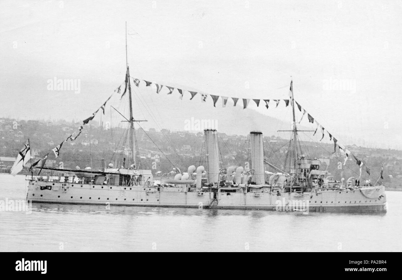 Hmcs rainbow hi-res stock photography and images - Alamy