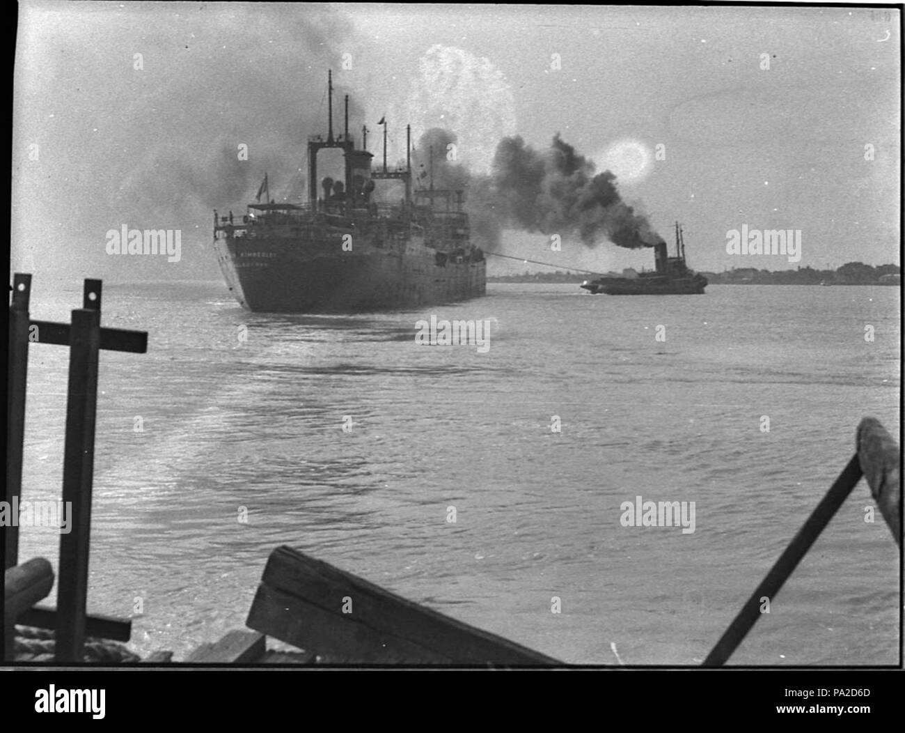 Mud bank hi-res stock photography and images - Alamy