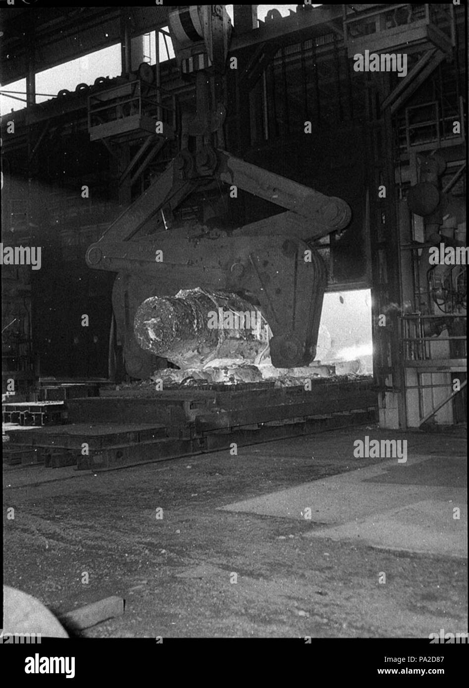 Large ingot hi-res stock photography and images - Alamy