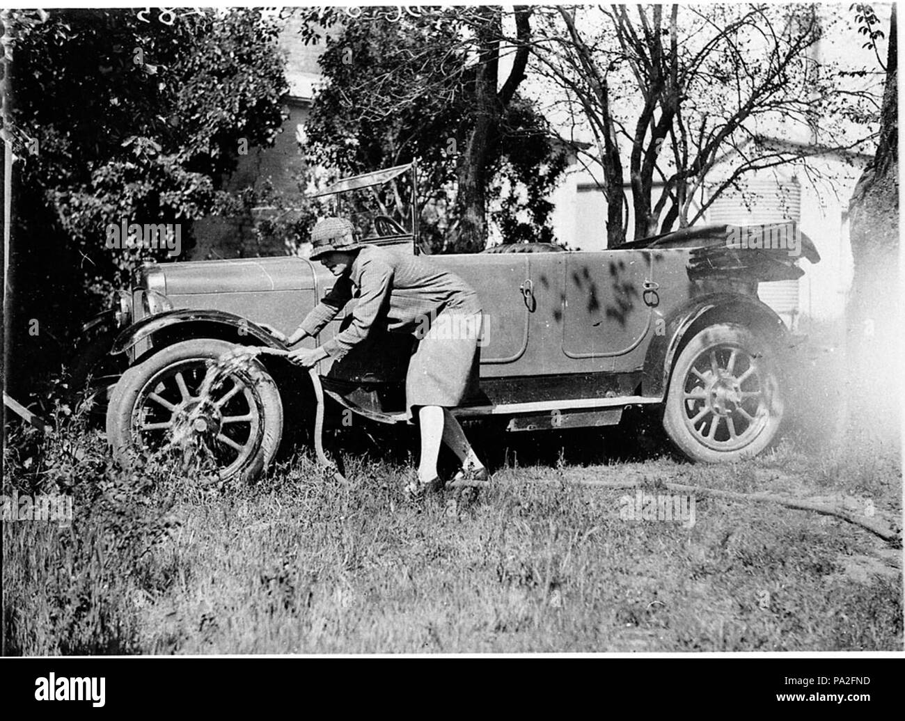 Woman washing her car Black and White Stock Photos & Images - Alamy Woman washing her car Black and White Stock Photos & Images - Alamy