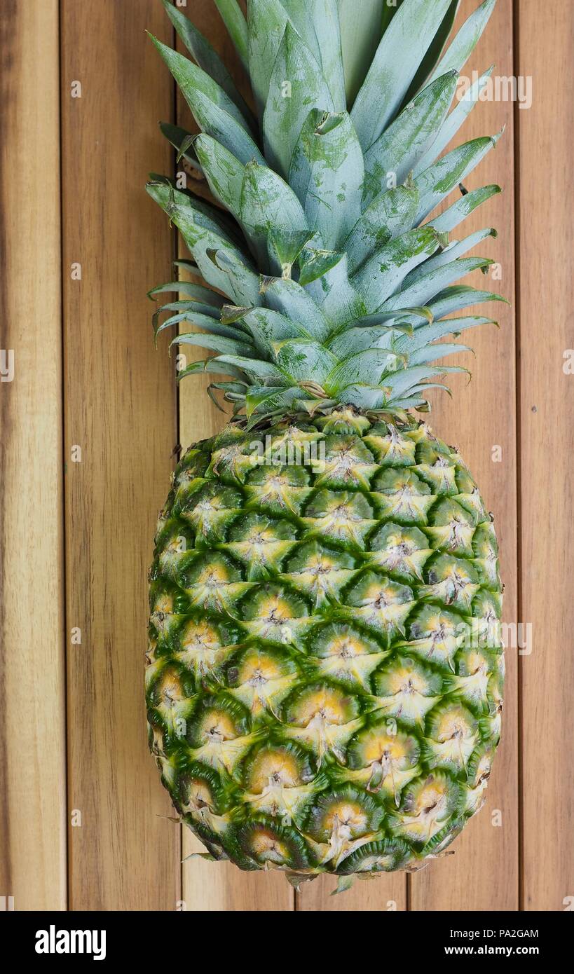 Fresh tropical fruit pineapple Stock Photo - Alamy