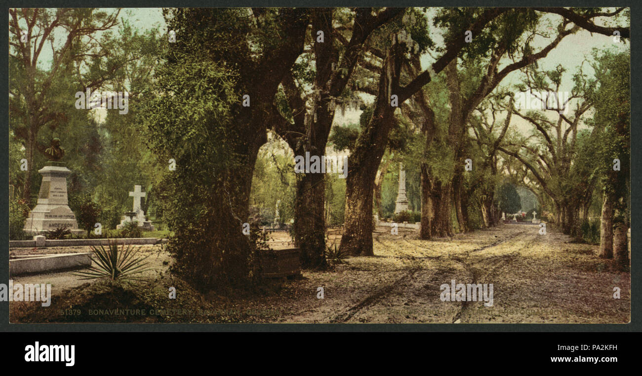 Bonaventure cemetery monument hi-res stock photography and images - Alamy