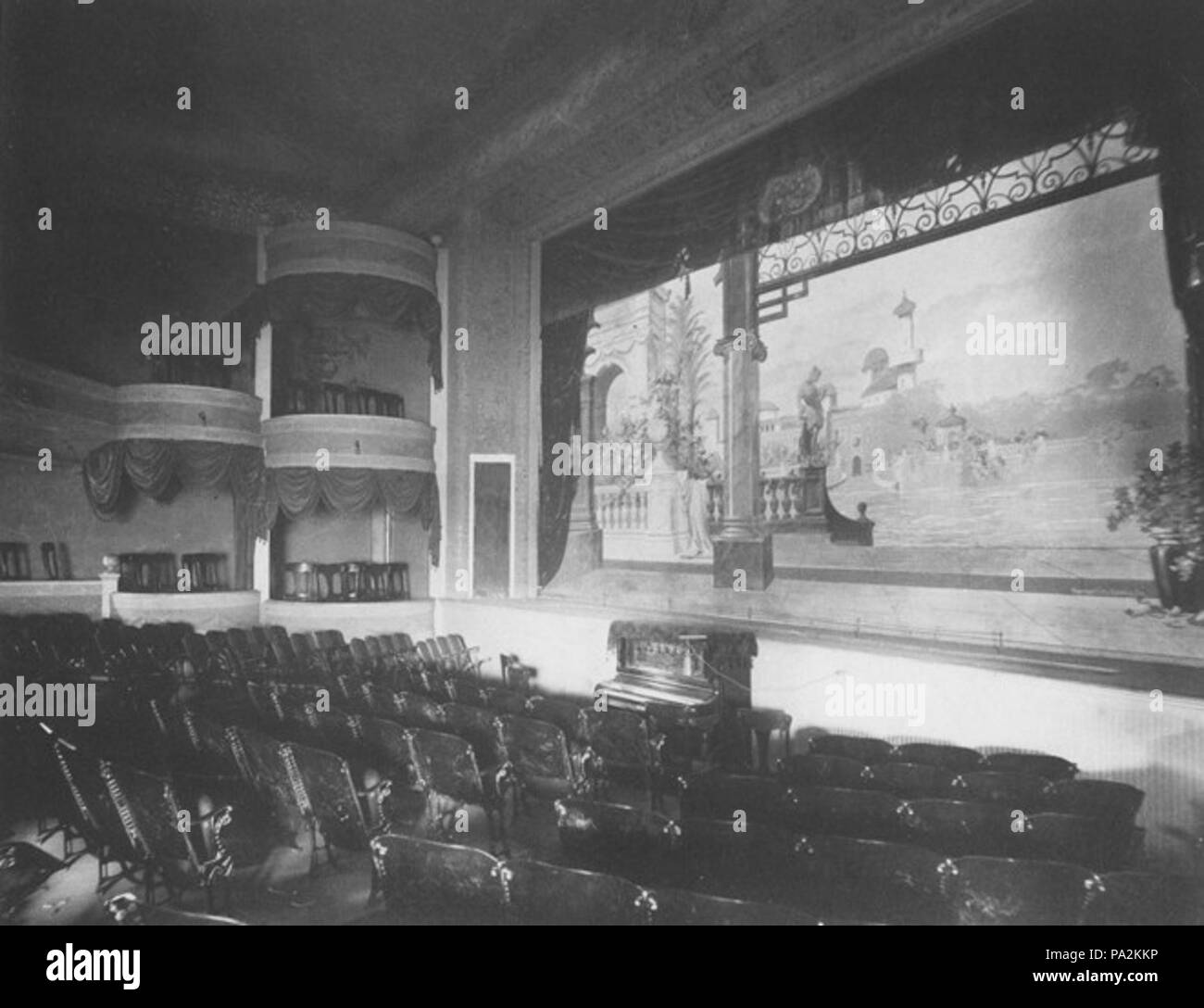 House music theater in Black and White Stock Photos & Images - Alamy