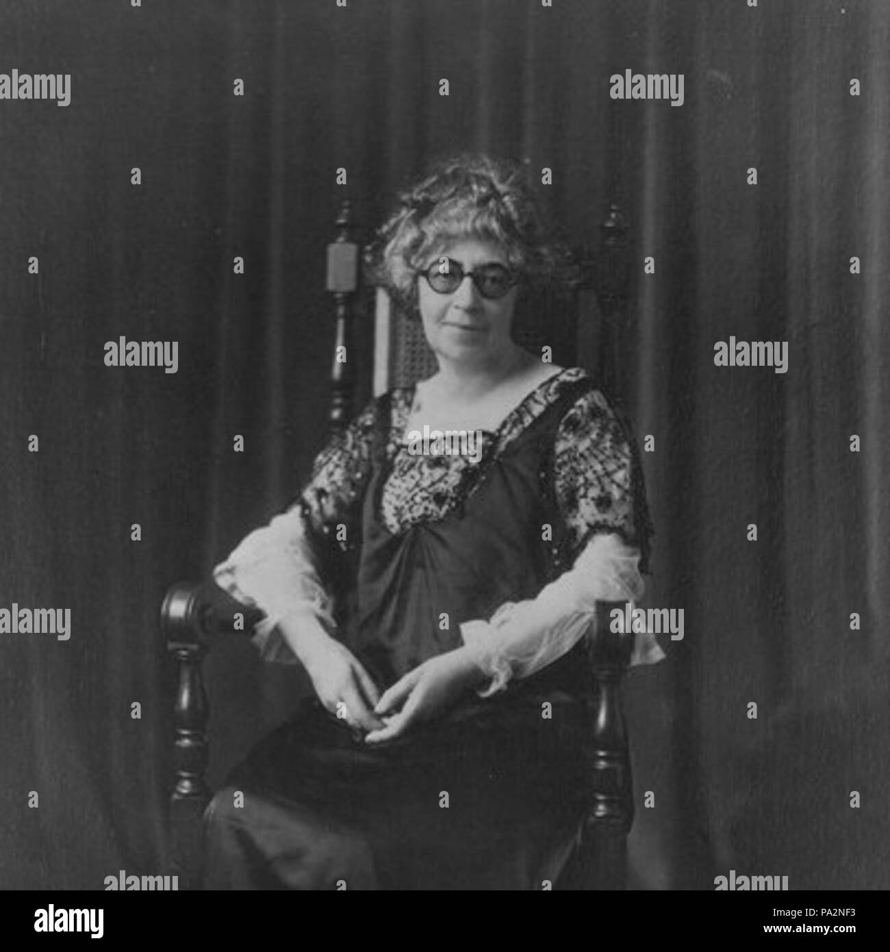 Beatrice demille hi-res stock photography and images - Alamy