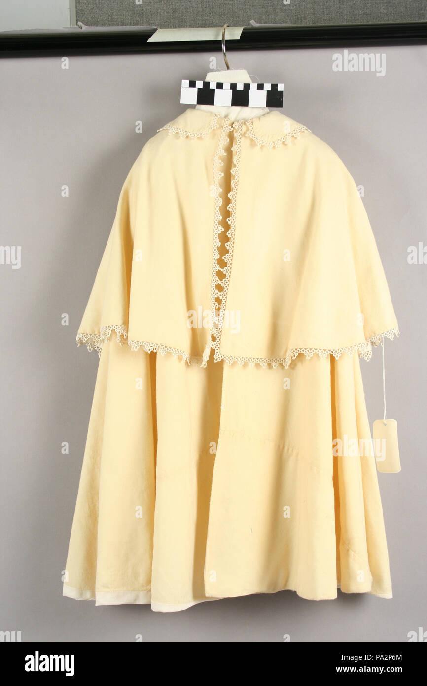 357 Cream Wool Child's Cloak Stock Photo - Alamy