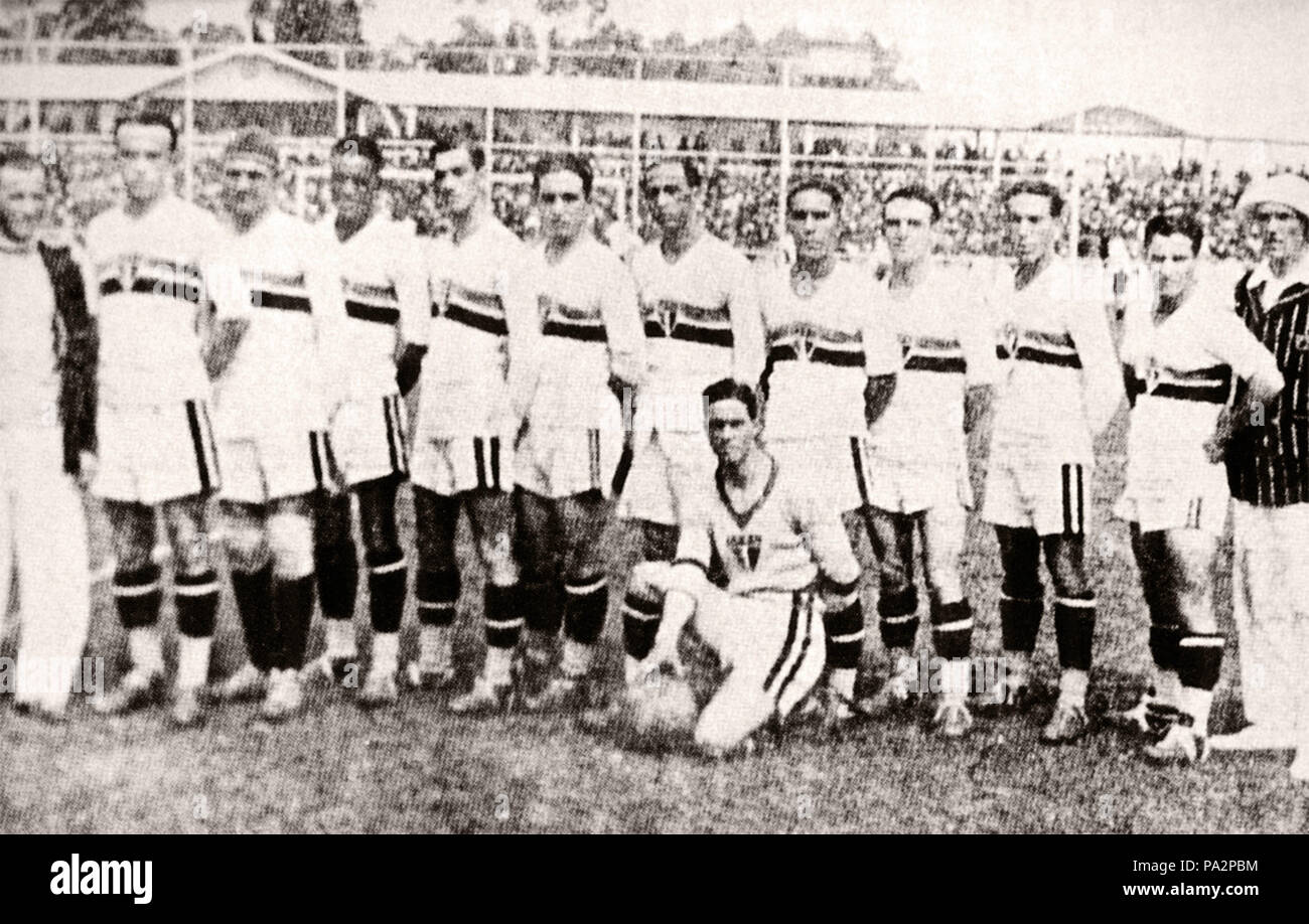 Brazilian soccer team hi-res stock photography and images - Alamy