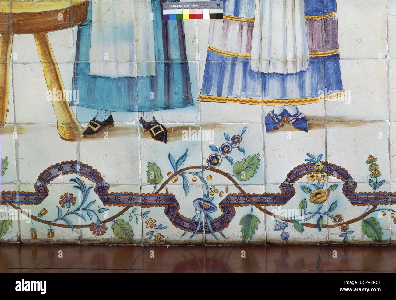 COCINA DE FINALES DEL SIGLO XVIII CON AZULEJOS DE ALCORA. Location ...